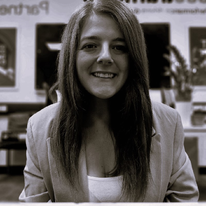 Carrianne Dukes - eComOne